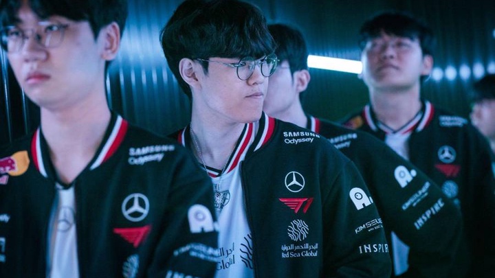 Kết quả T1 vs MKOI EWC 2025 ngày 18/7: Nhà vô địch khẳng định sức mạnh